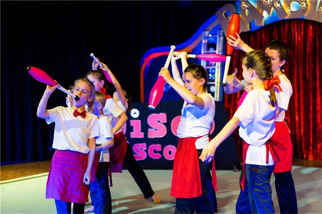 „Manege frei“ im Circus BAMBINI