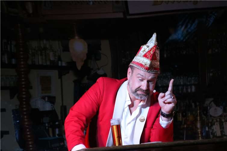 Der Sitzungspräsident Volker Weininger in Höchstform