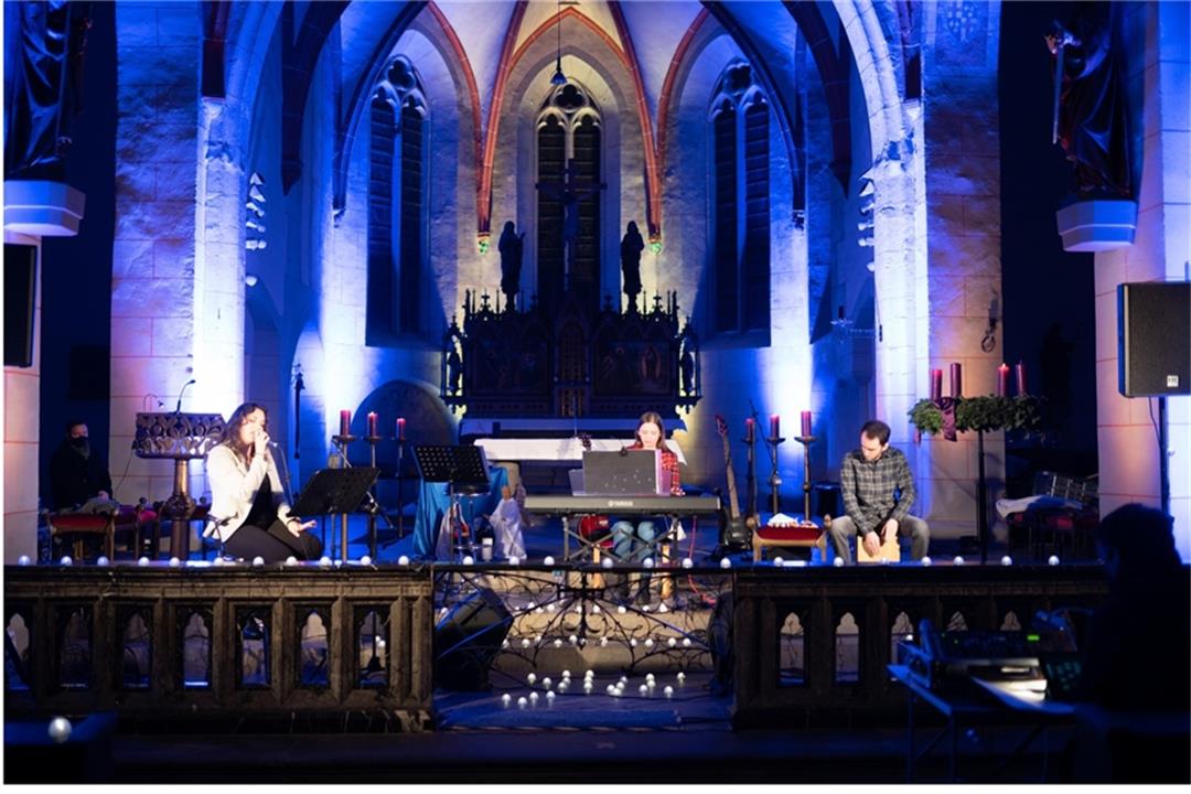 Adventsabende mit Akustik-Live-Musik