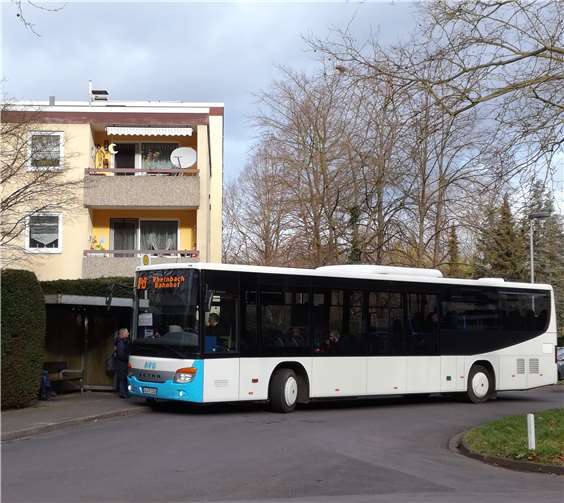 Komfortabel und preiswert mit Bus und Bahn unterwegs
