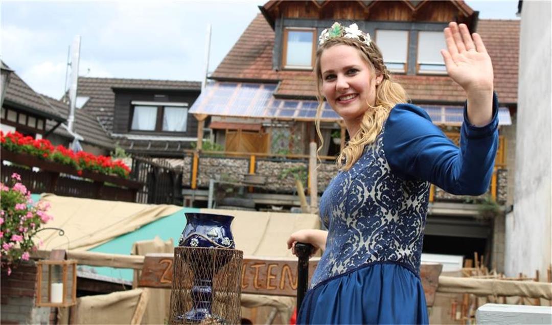 Weinfest in Heimersheim - wer wird die Krone als Nächstes tragen?