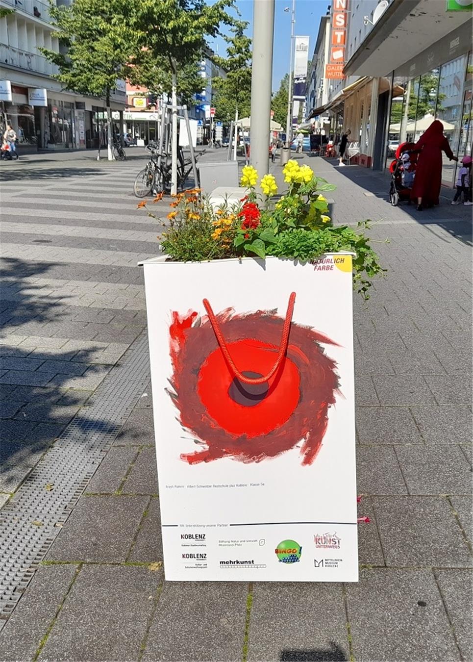 Arash Rahimi durfte eine Blumentasche gestalten