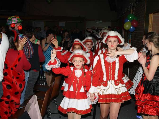 Tolle Burlesque-Show und Welt der Transformers