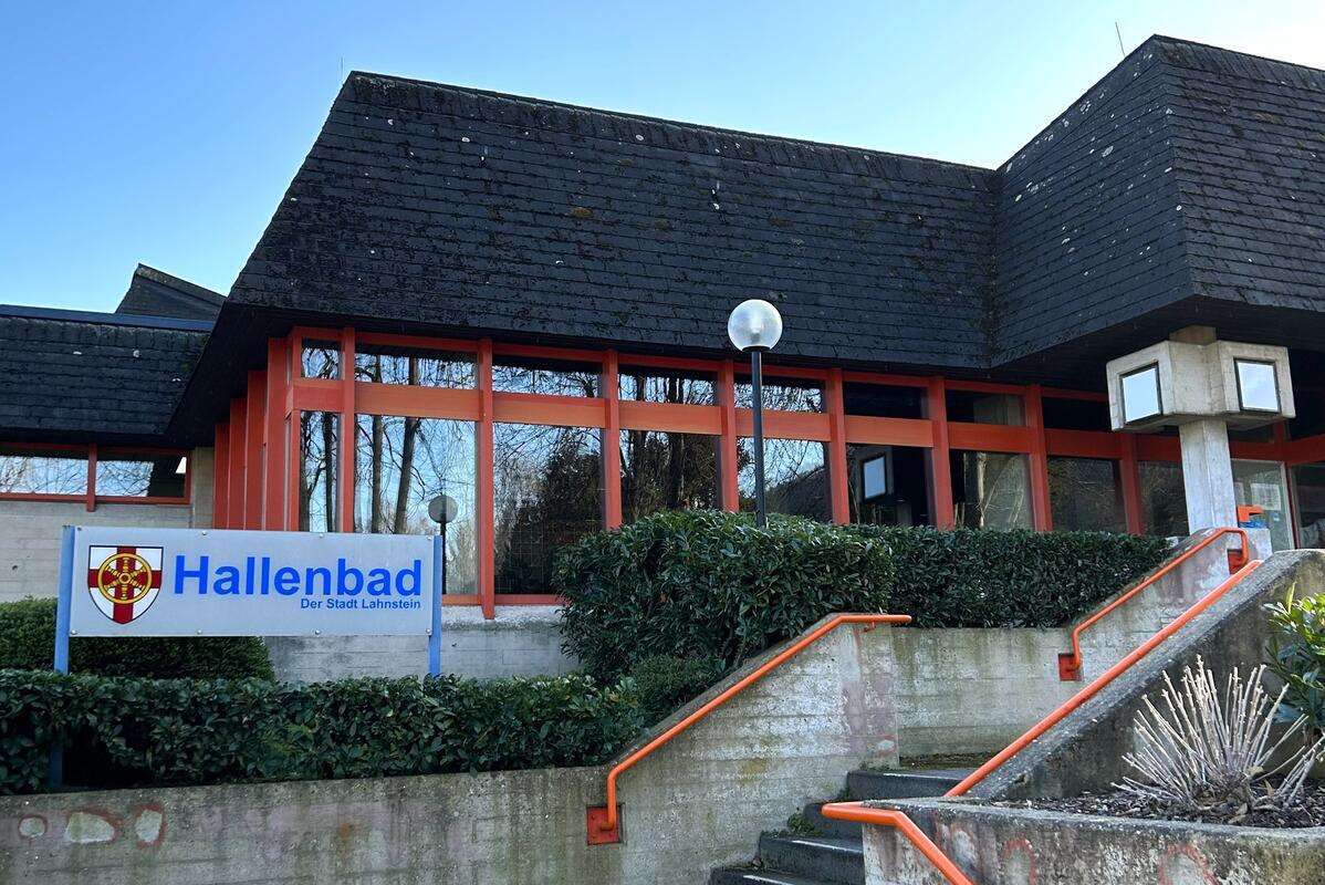 Lahnsteiner Hallenbad öffnet