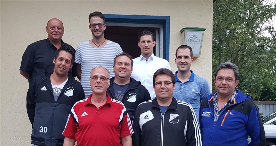 Geschäftsführer Peter Schäfer und Beisitzer Hans-Georg Dewald geehrt