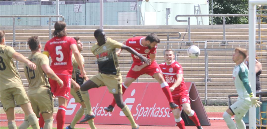 Rot-Weiß rockt die Oberliga
