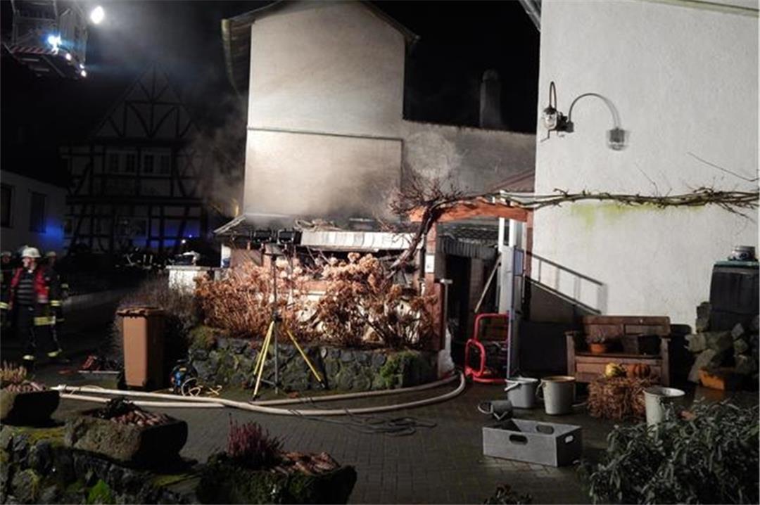 Vollbrand eines Schuppens