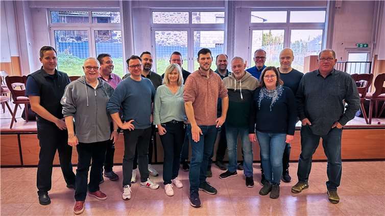 Erfolgreicher erster FWG-Familienwandertag in Eich