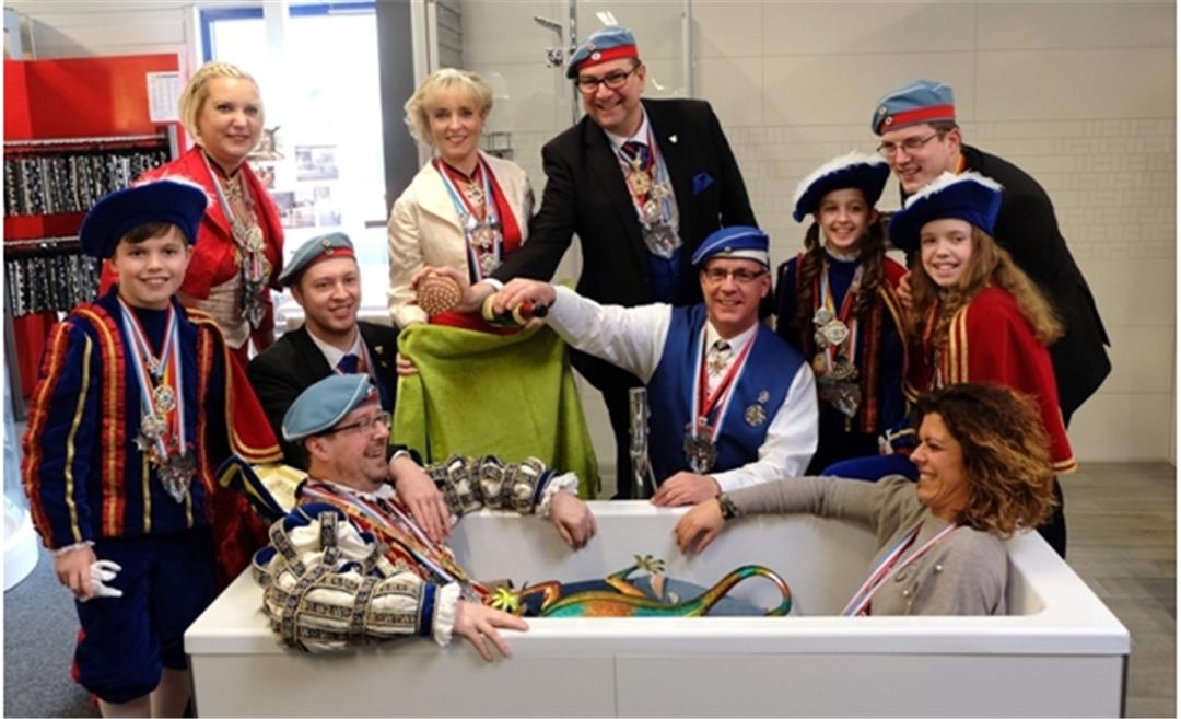 Närrischer Besuch im Erich Doetsch Baucenter