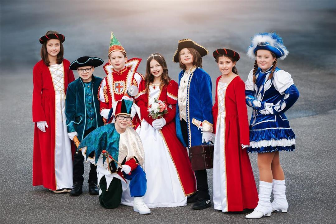 Ochtendung feiert bunte Schulerstürmung