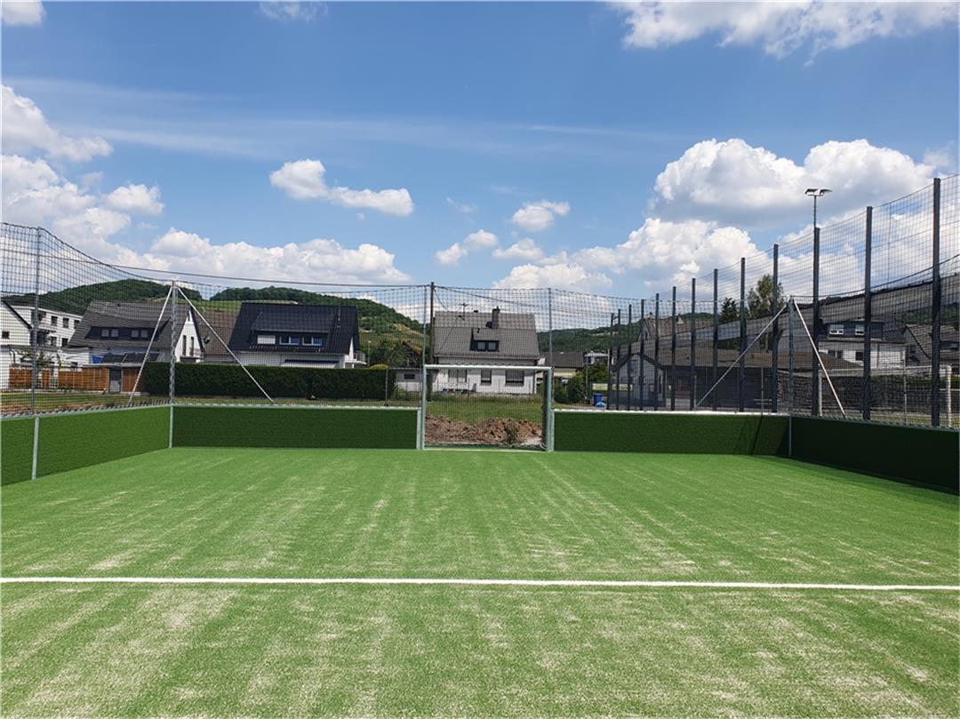 Cage-Soccer-Eröffnung und Länderspiel