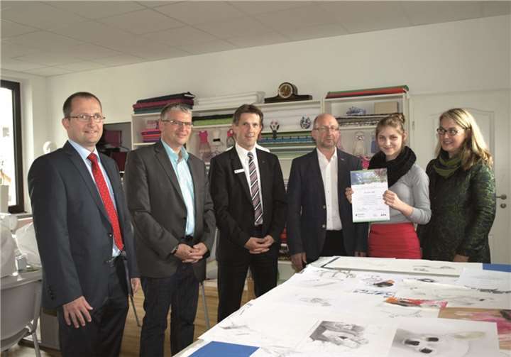 Natalie Igel erhält den Alexandra-Lang-Preis