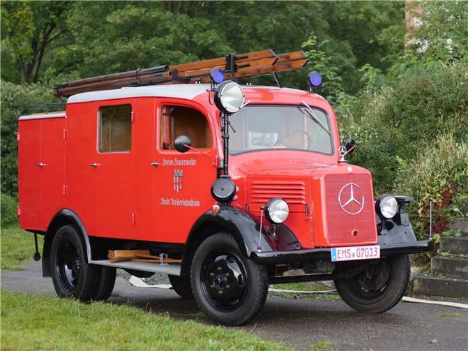 Feuerwehr-Oldtimer aus ganz Deutschland eingeladen