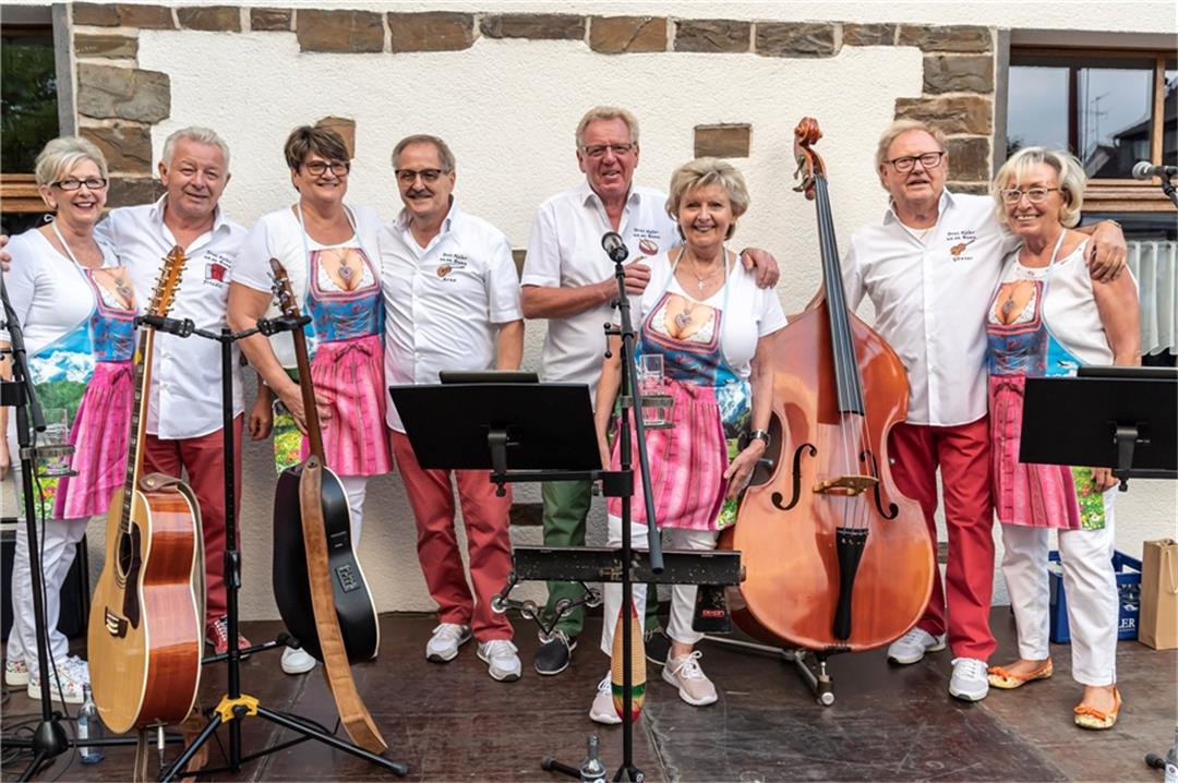 Drei Nejer un en Bunn sagen Tschüss