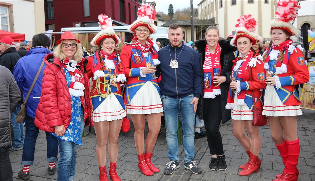 Singen! Tanzen! Schunkeln!