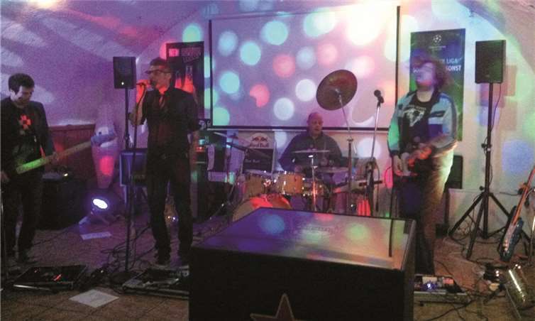 „Herr Berlin“ lieferte ein tolles Konzert ab