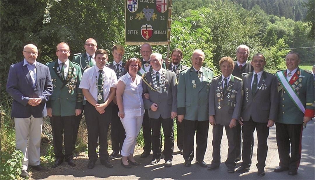 Robert Frings ist neuer Bezirkskönig