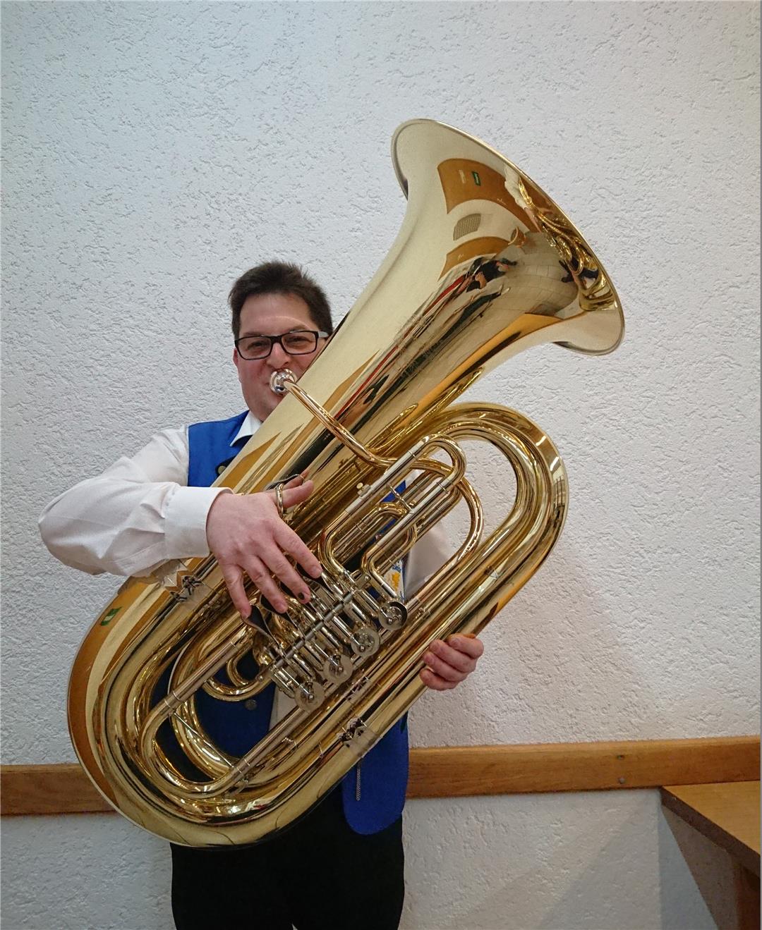 Die neue Tuba konnte früher gekauft werden