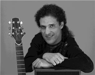 Gypsy meets Algeria – Lulo Reinhardt & Djamel Laroussi