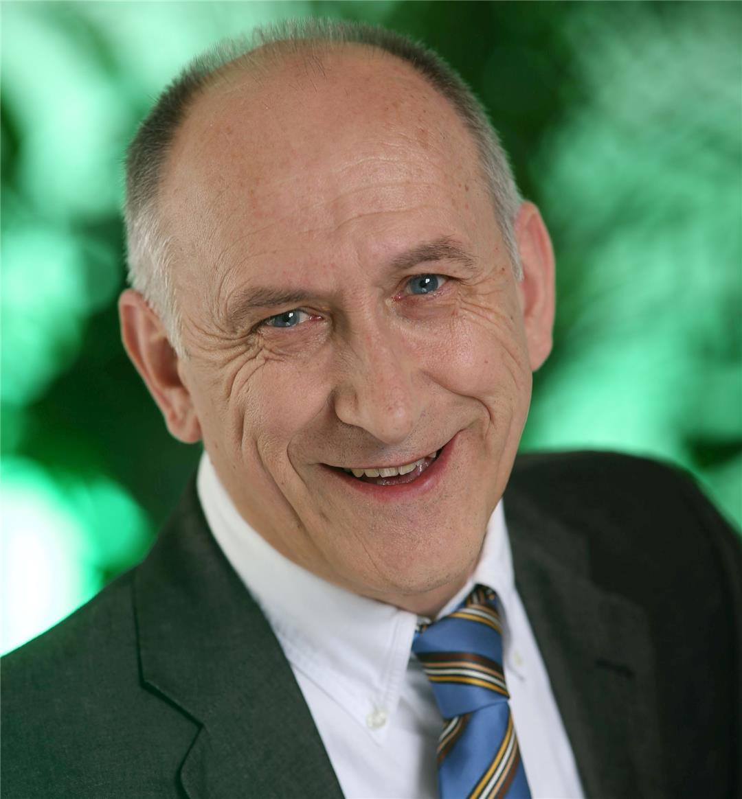 Dr. Hans-Georg Hansen ist Ansprechpartner für Bürger