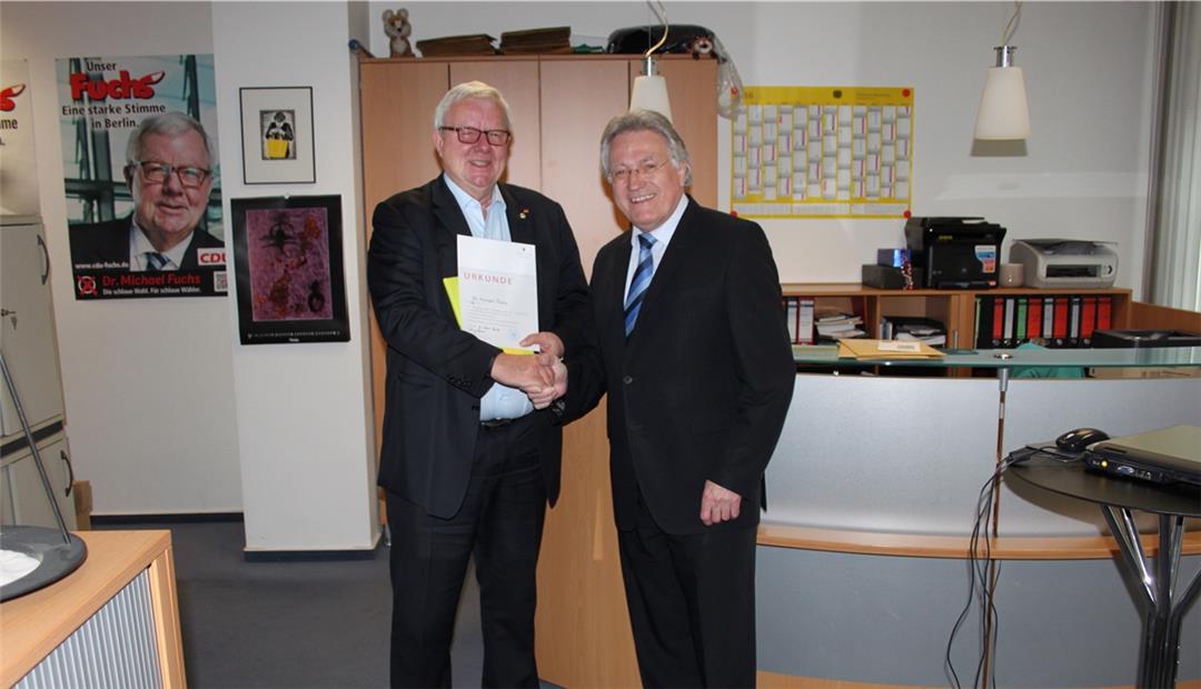 Ehrung für Dr. Michael Fuchs