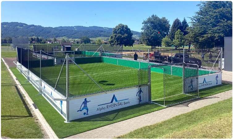 Investition mit Cage-Soccer-Bau in die Zukunft