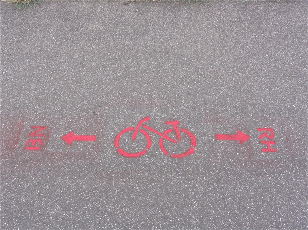 Radpendlerrouten nutzen statt Stau auf der Autobahn