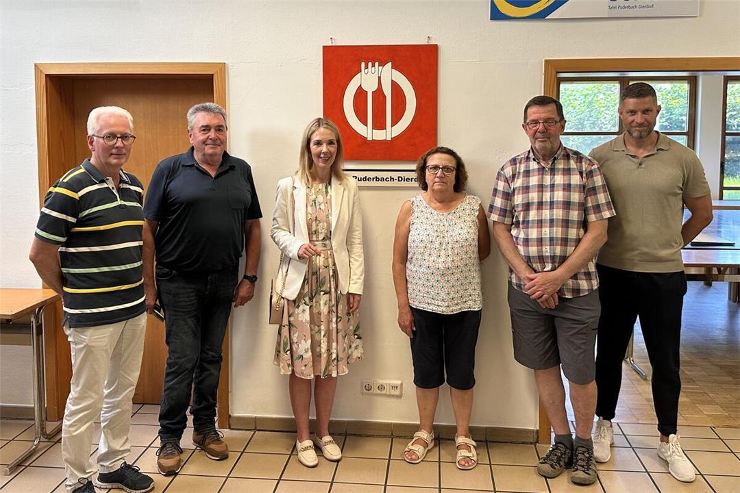 Ellen Demuth besucht die Tafel Puderbach-Dierdorf