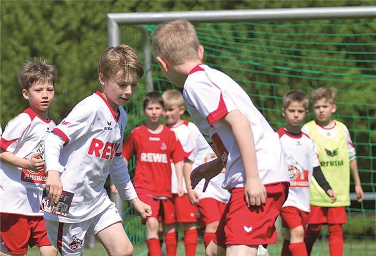Fußballschule des 1.FC Köln kommt an den Pommerhof