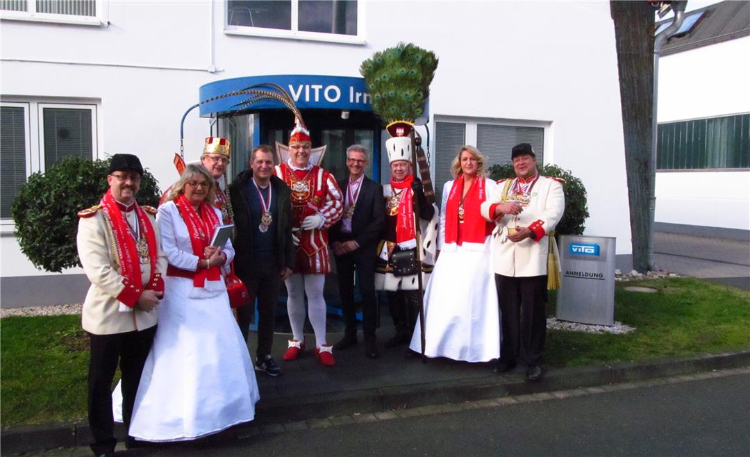 Karnevalsorden und Bützchen