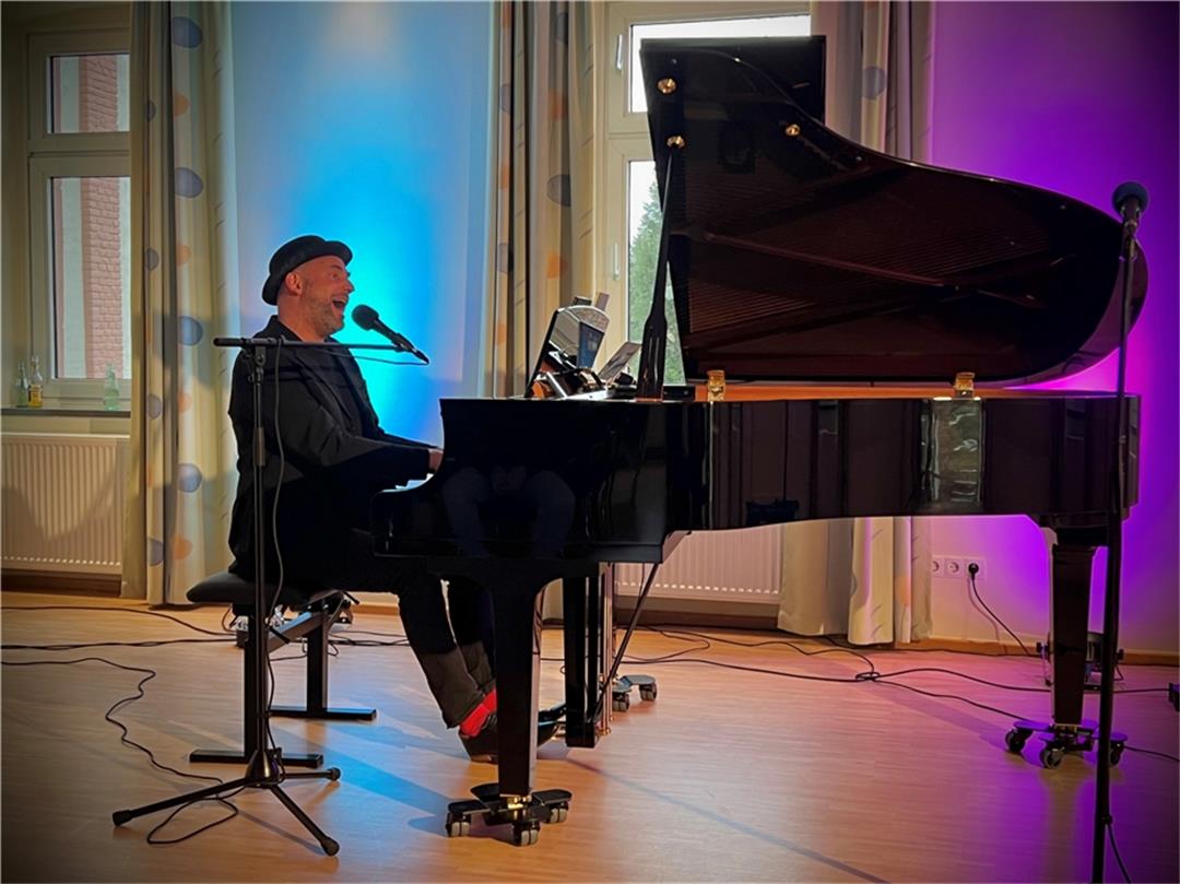 Holger Queck präsentiert Swing, Rock und Pop