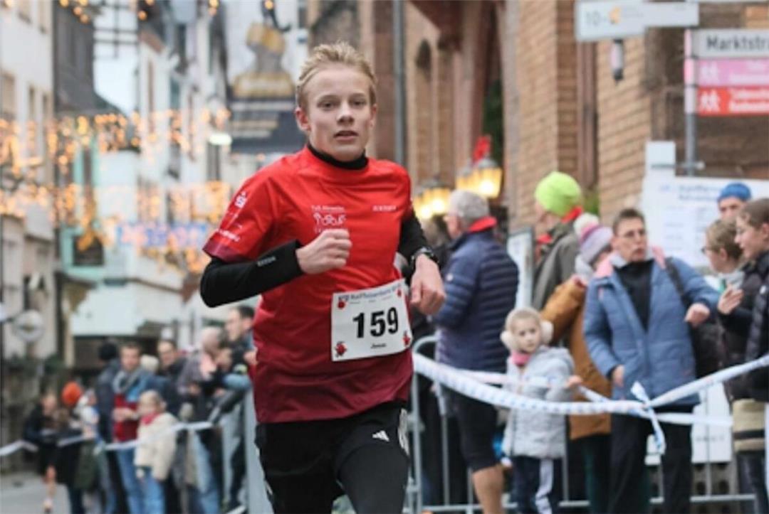 Erfolgreicher Jahresabschluss für Jonas Löcher