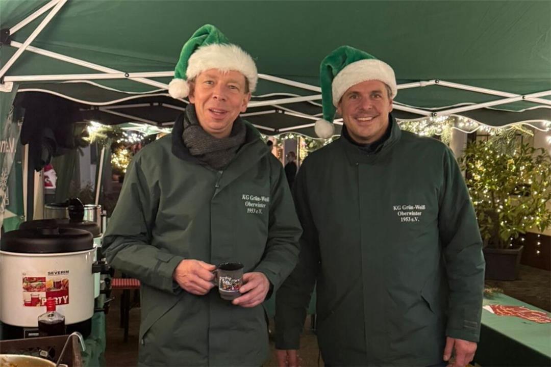 KG Grün-Weiß Oberwinter mit vielen Leckereien beim Adventsmarkt Oberwinter