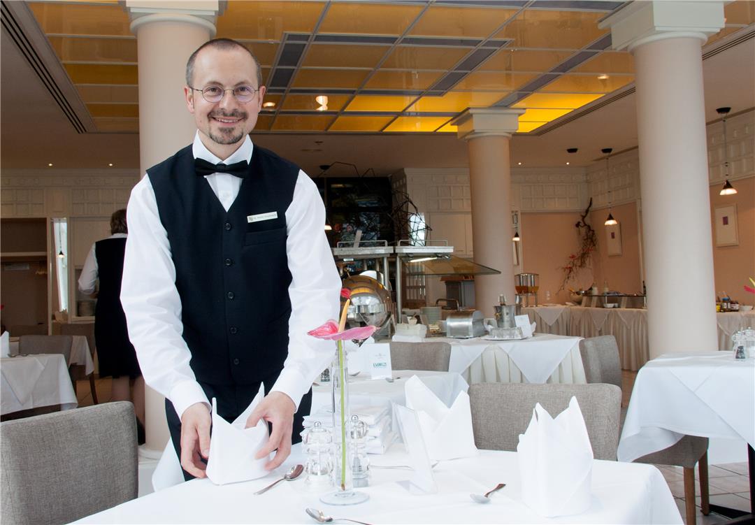 Barmherziger Bruder und Kellner