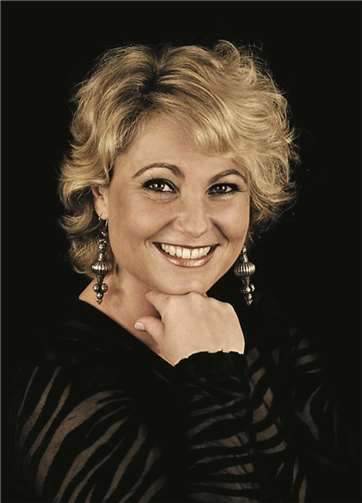 „Voices of Joy meets Nicole Metzger“