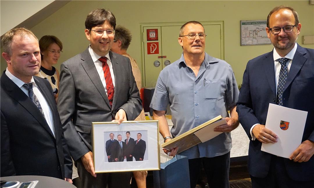Stadtvorstand besteht wieder aus OB und zwei Hauptamtlichen