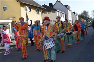 Fotogalerie: Rosenmontagszug in Oberwinter 2023