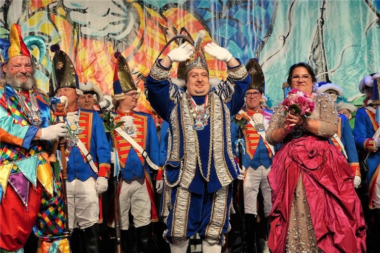 Vollblutkarnevalisten rocken Prinzen- und Kostümball