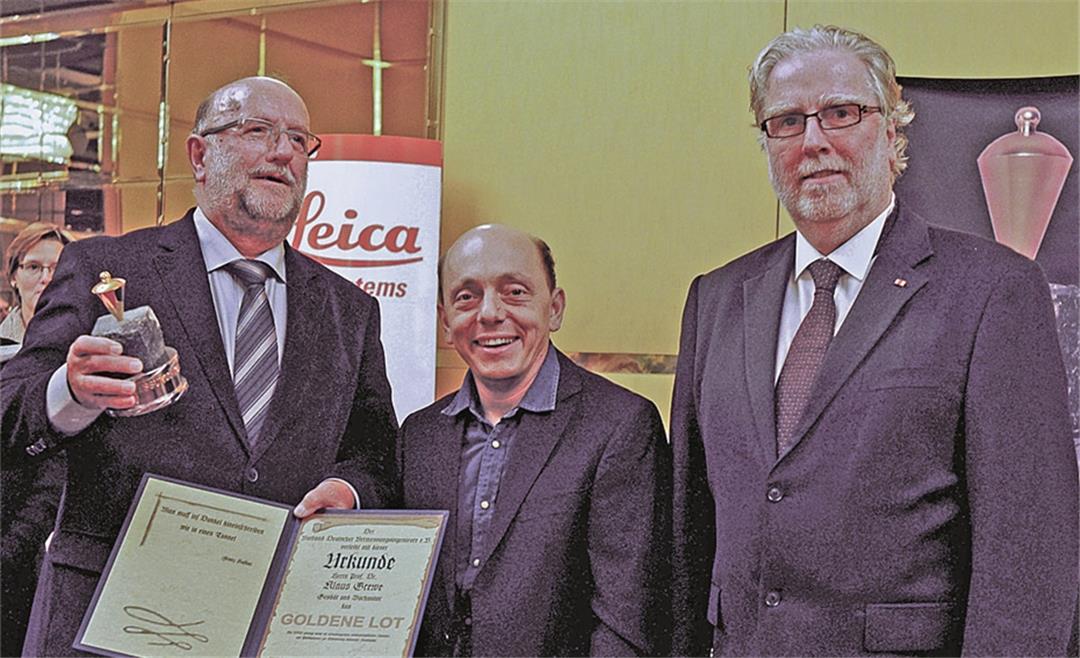 Prof. Dr. Klaus Grewe erhält das Goldene Lot