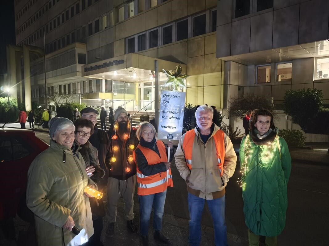 Lichterdemonstration zum Erhalt des „Maria Stern“
