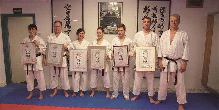 Sechs neue Dan-Träger