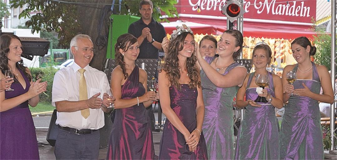 Lisa Weins als Lisa I. gekrönt