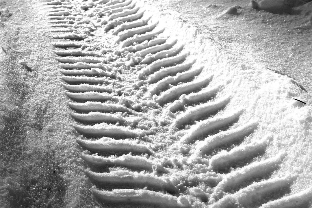 Stundenlange Vollsperrung der A3 nach Lkw-Unfall mit 7 Fahrzeugen