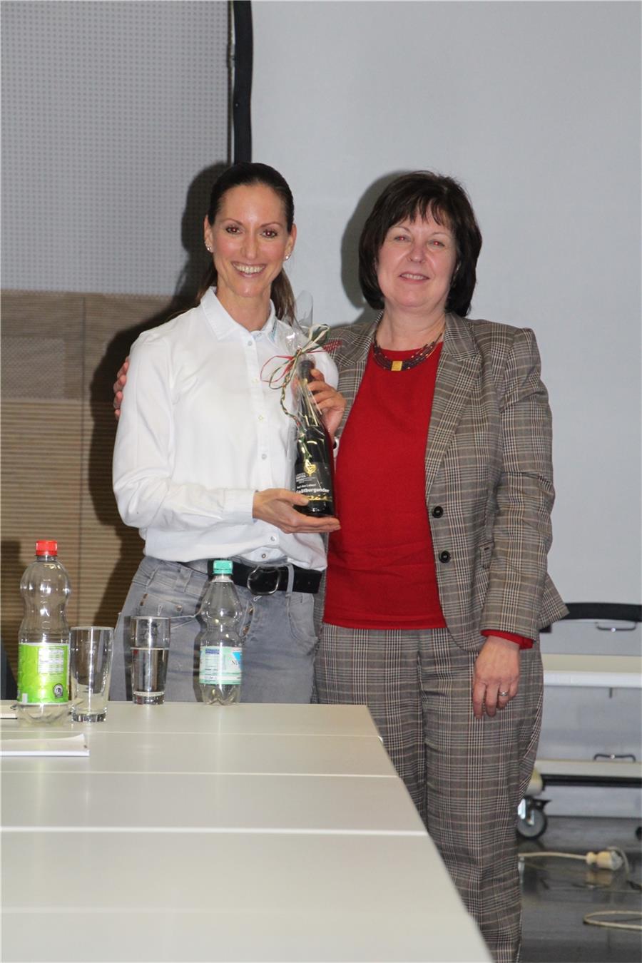 UnternehmerFrauen im Handwerk bleiben dran