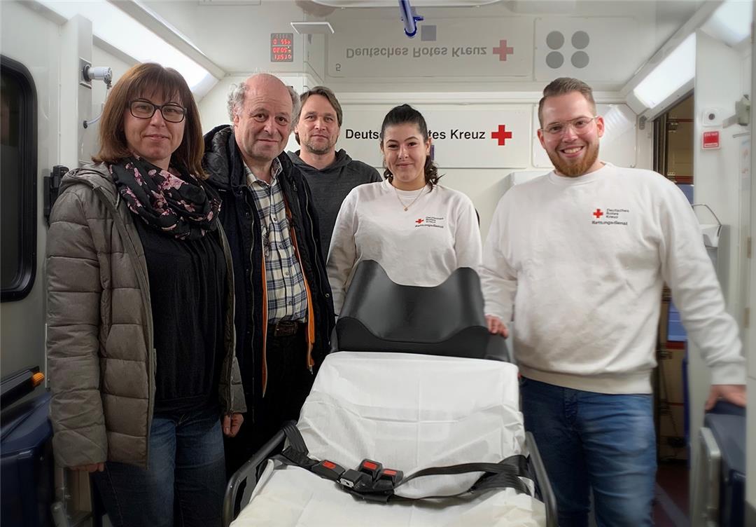 Ersthelfer nach Reanimation gesucht