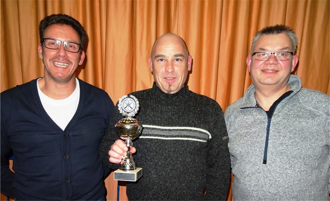 Volker Hein sichert sich Sylvesterpokal