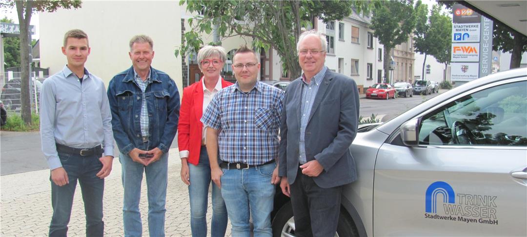 Fabian Thelen und Kevin Sareiko sind „Geprüfter Wassermeister“