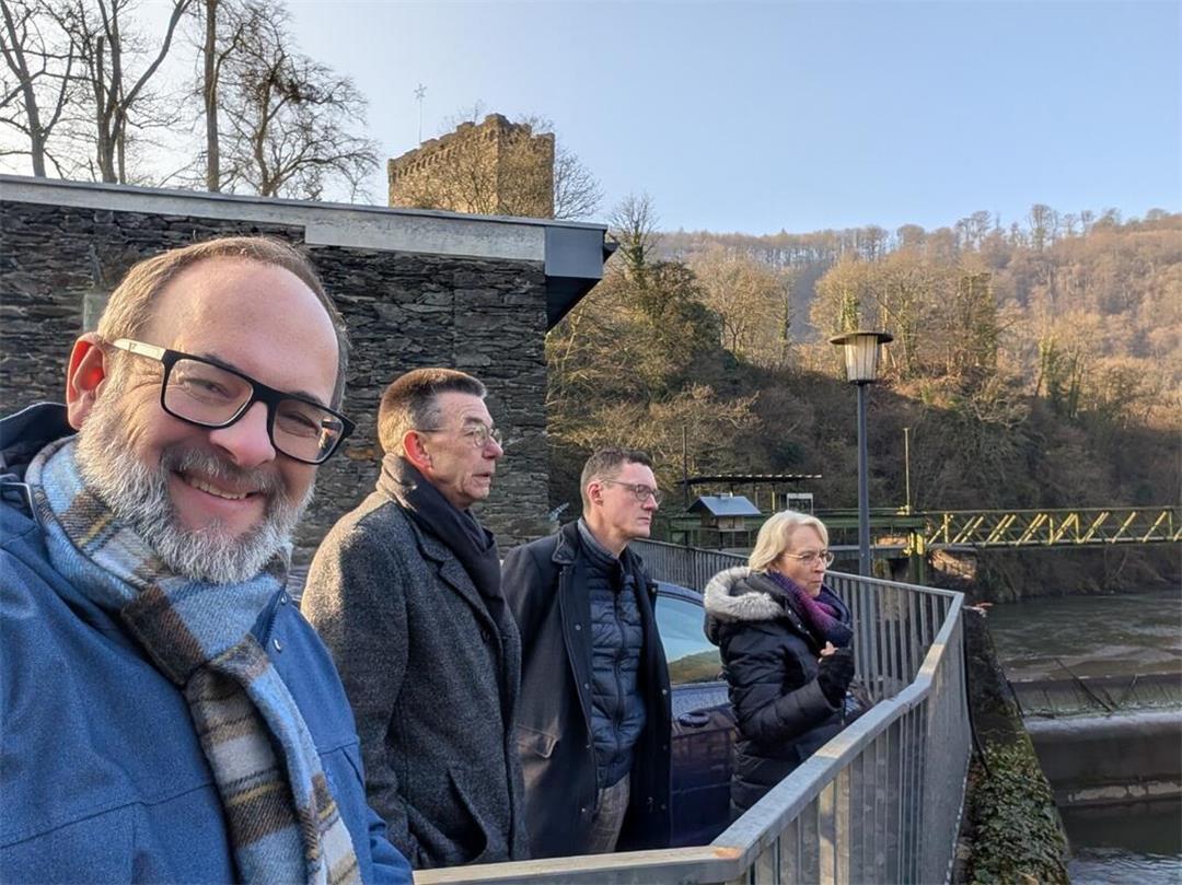 Transparenz und Sicherheit beim Stauwehr Altwied